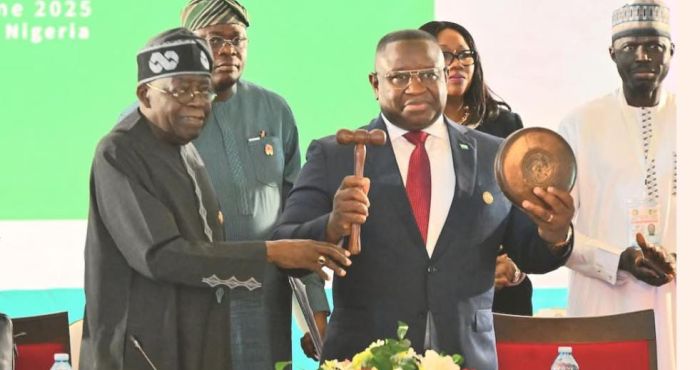 Le président Sierra Léonais Julius Mada Bio, nouveau président de la CEDEAO