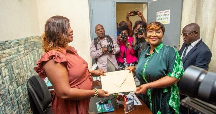 Maison de la presse : Marie Laure N’goran dépose sa candidature pour la ...