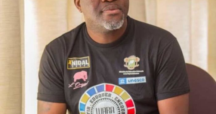 Culture/Célébration de ses 20 ans de couper-décaler: Abou Nidal focus ...