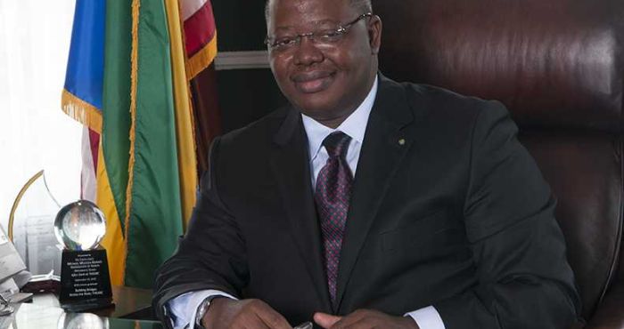 Gabon: décès du ministre des Affaires étrangères, Michael Moussa Adamo