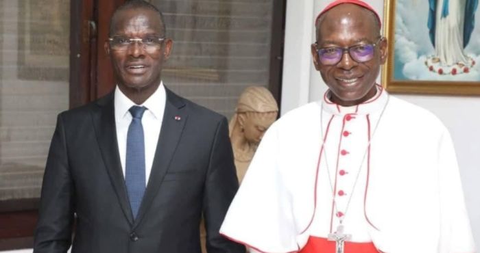 Religion / Le Ministre Vagondo Diomandé échange avec le Cardinal Bessie ...